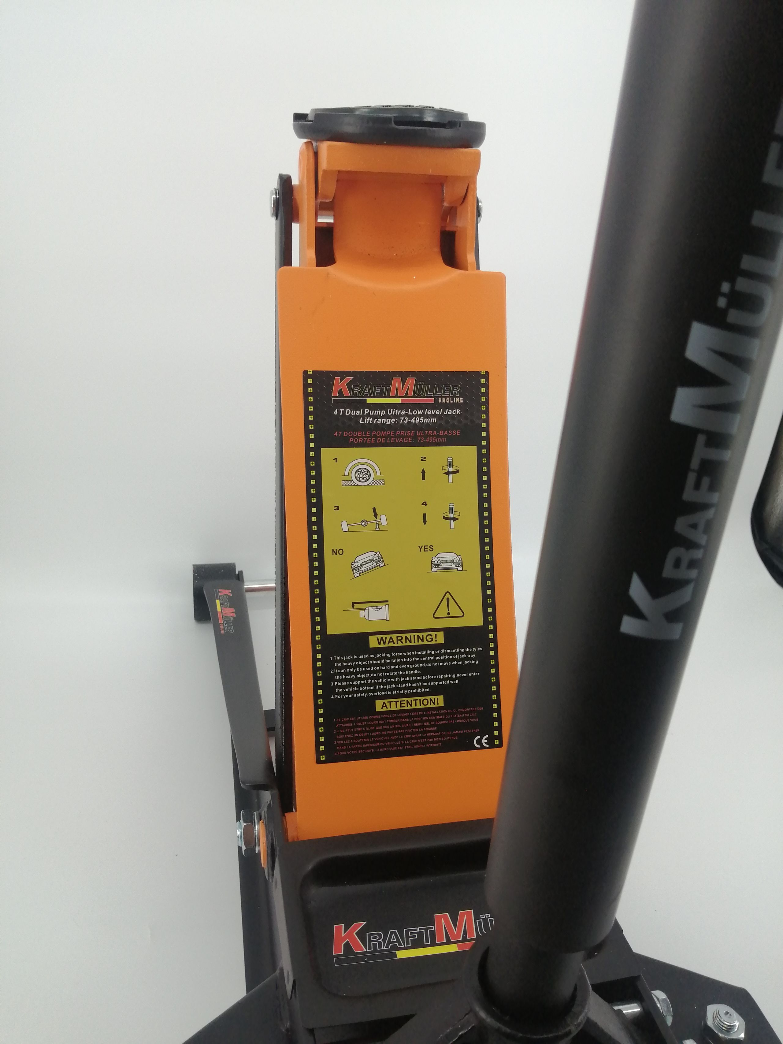 Cric hydraulique professionnel 4 tonnes Kraftmuller (orange) - noir